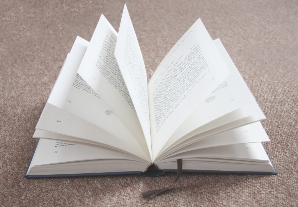 Research Paper Cover Page | Format Examples With Writing Tips